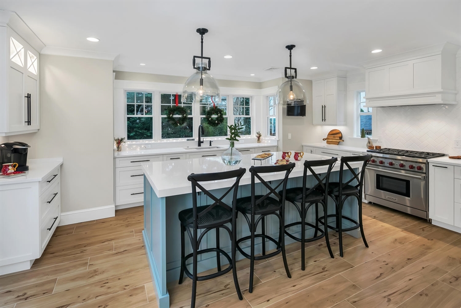 | Design Line Kitchens