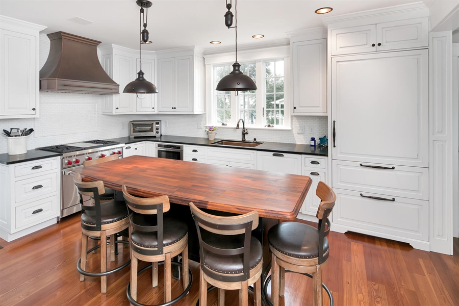 | Design Line Kitchens