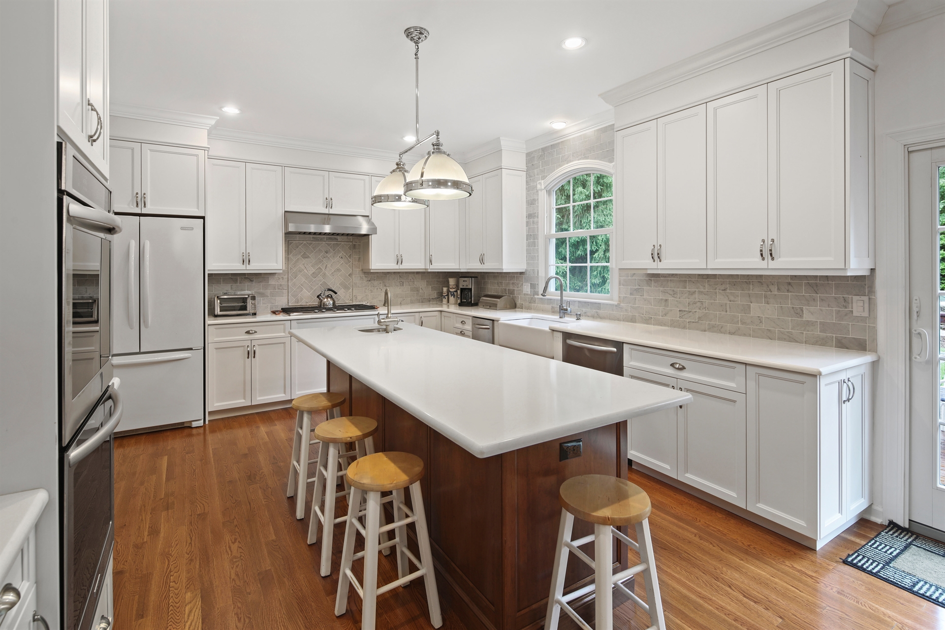 Tasteful Transitional - Design Line Kitchens in Little SIlver, NJ